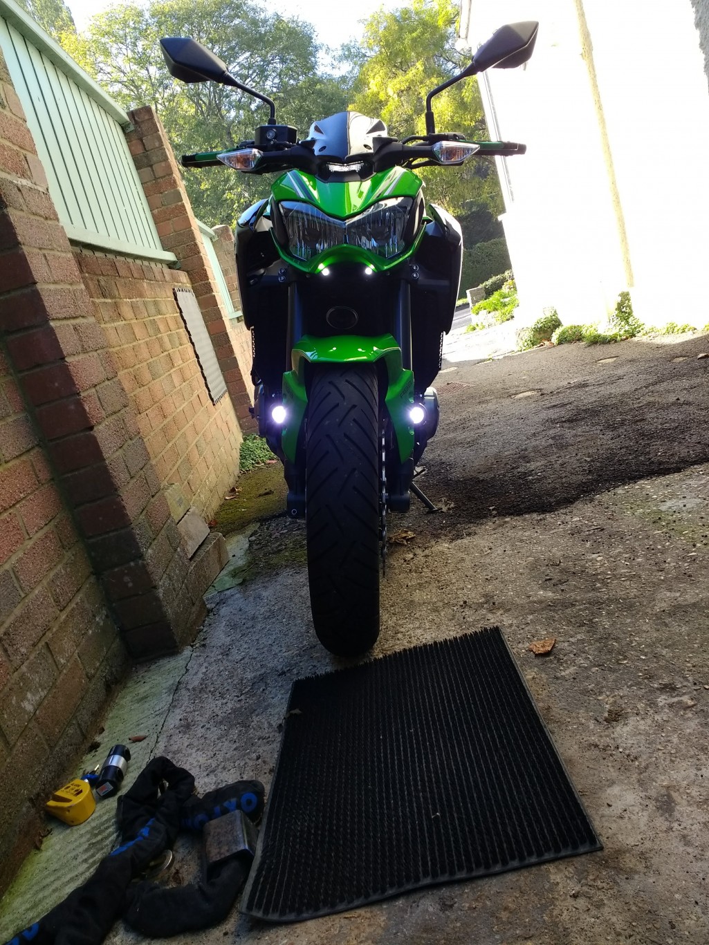 LED spotlights fitted.. - Lighting, Electrical, and Wiring - Z900