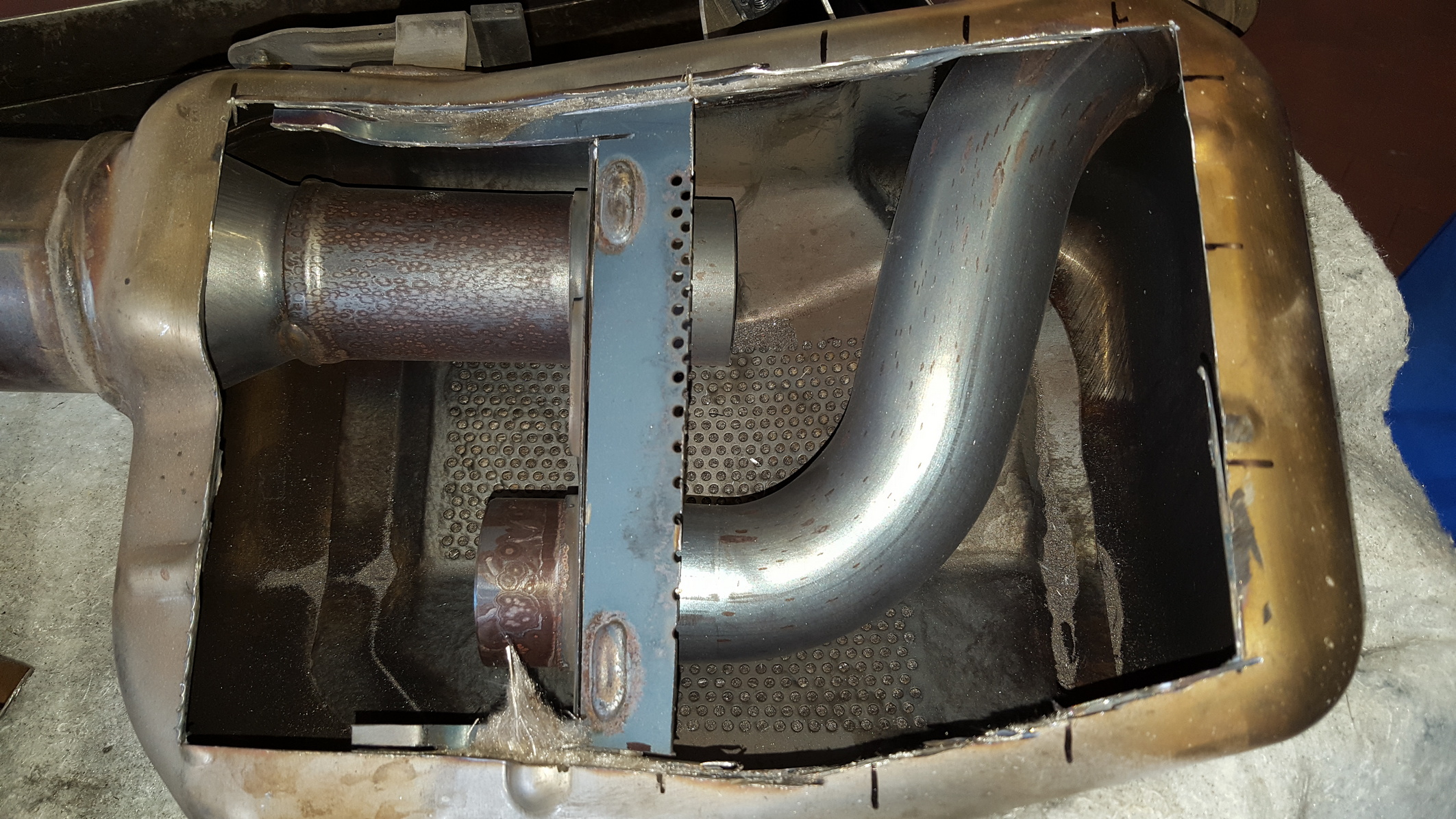 Z900 Bread Box dissected. - Modifications, Accessories, and Appearance ...