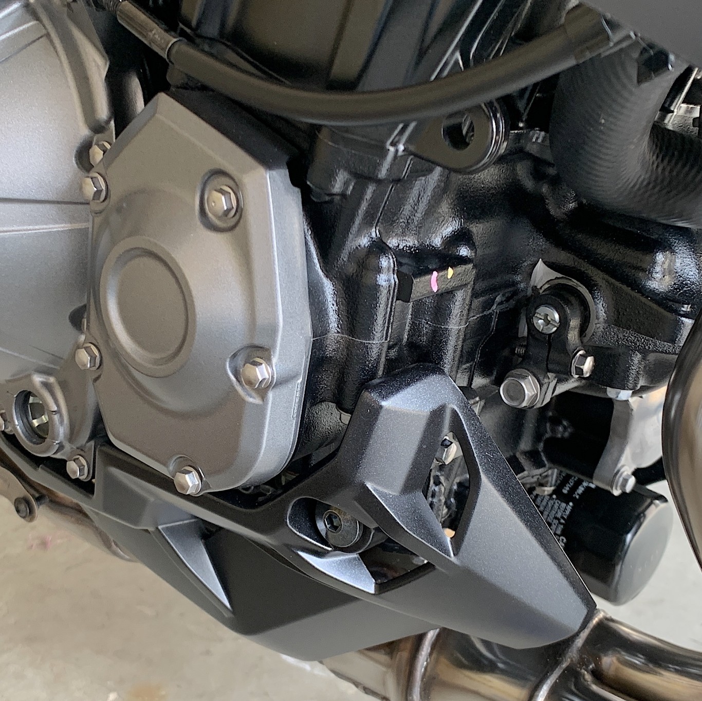 Engine chipped/ broke. Need help - Maintenance and Servicing - Z900
